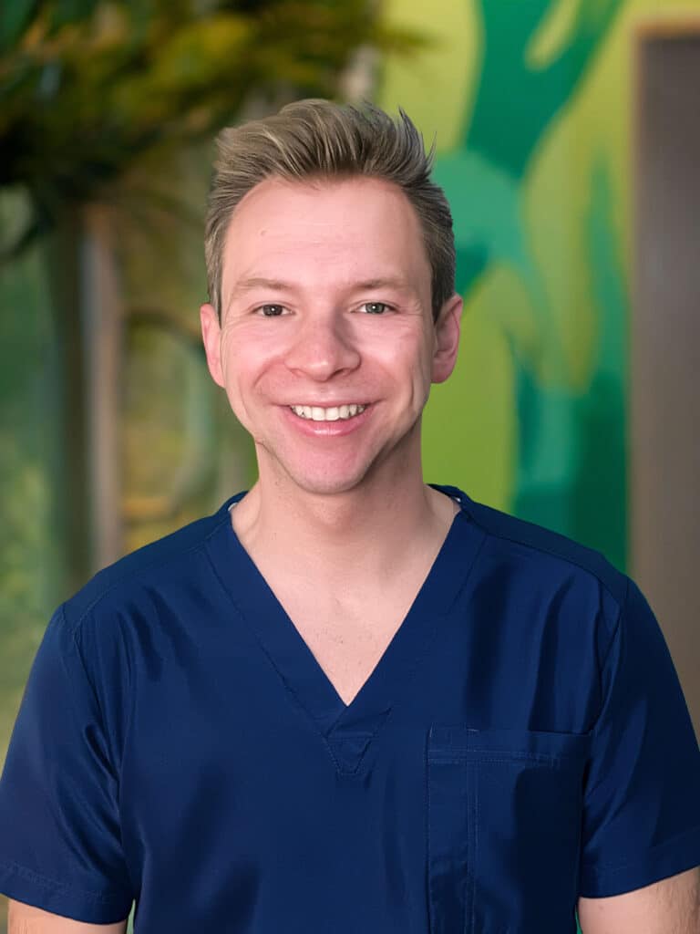 Dr. Alec Weiss